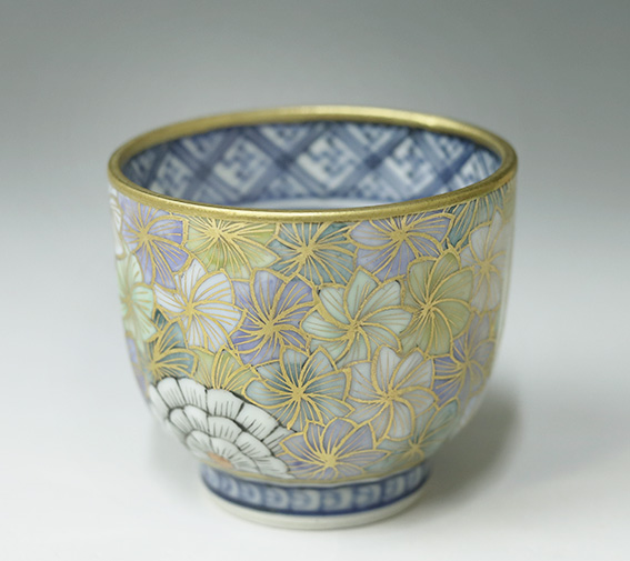 Japanese pottery/Kyoto ware Kyosatsuma (Kyoto/Satsuma) style guinomi ...