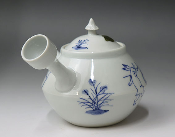 Kyoto ware-Kyoyaki handpainted teapot by Shoami