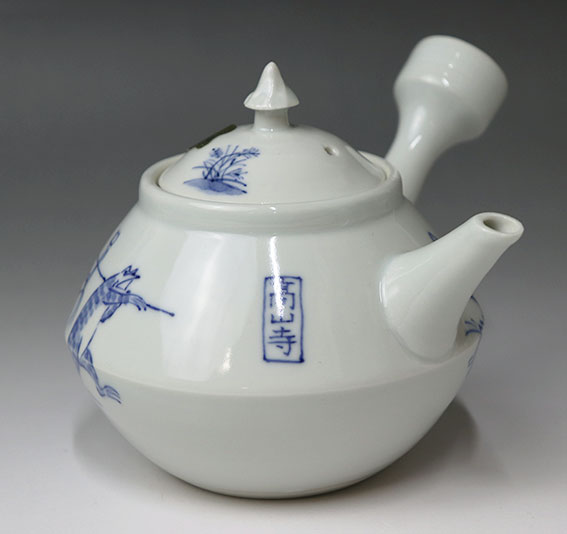 Kyoto ware-Kyoyaki handpainted teapot by Shoami