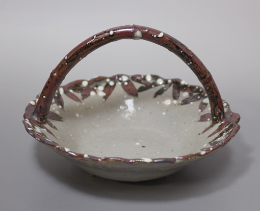 Japanese pottery - Yukisasa dish by Ito Kenichi