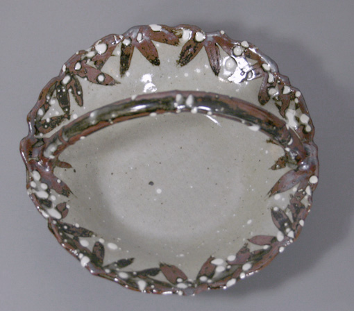 Japanese pottery - Yukisasa dish by Ito Kenichi