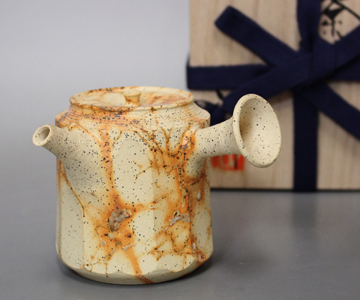 Japanese pottery - Tokoname kyusu teapot by Konishi Yohei